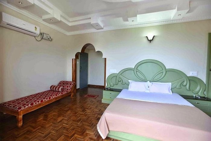 Hotel Chithra - Reviews - Phone No. - Address - Lentlo.com