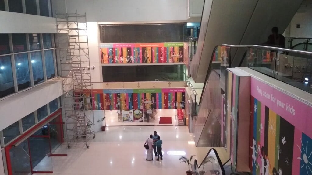 10 Square Mall - Reviews, Phone, Address, Images