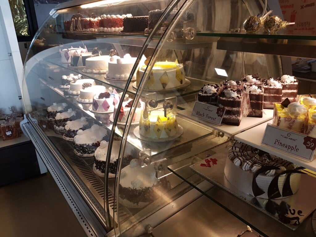 The Cake World - Reviews, Phone, Address, Images