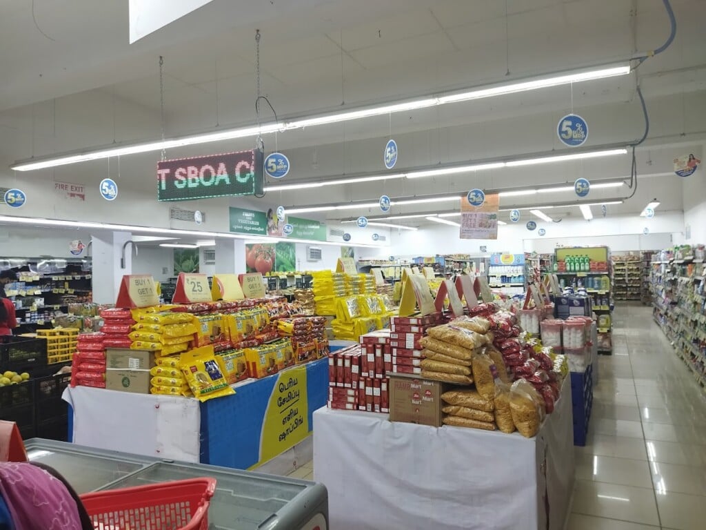 RELIANCE FRESH, SUPERMARKET, Sri Ram Hall - Reviews, Phone, Address, Images