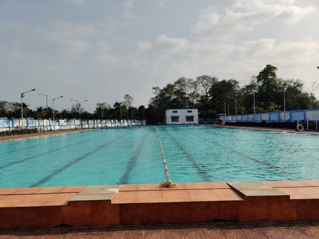 Central Park Swimming Pool - Reviews - Phone No. - Address - Lentlo.com