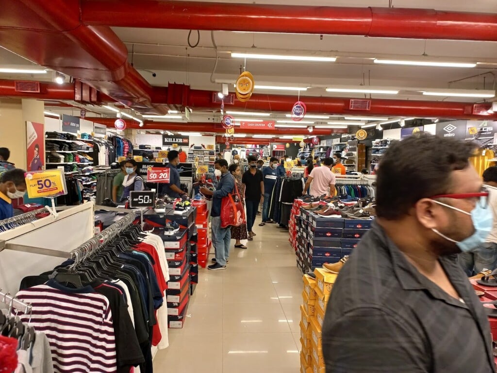 Reliance Fashion Factory Chinar Park - Reviews, Phone, Address, Images