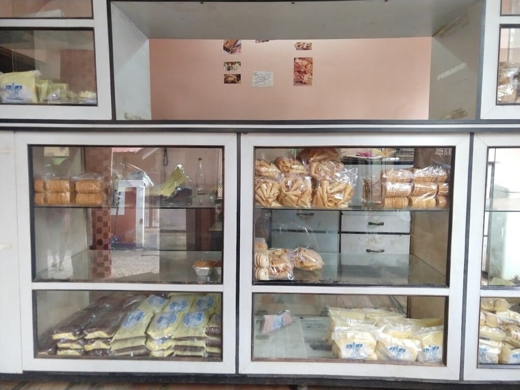 SNOWS BAKERY - Reviews, Images, Contact Details