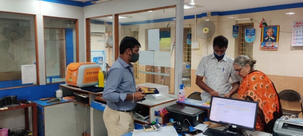 Muthoot Gold Point - We Buy Gold - Reviews, Phone, Address, Images